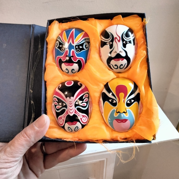Vintage | Accents | Vintage Set Of 4 Beijing Miniature Opera Masks ...